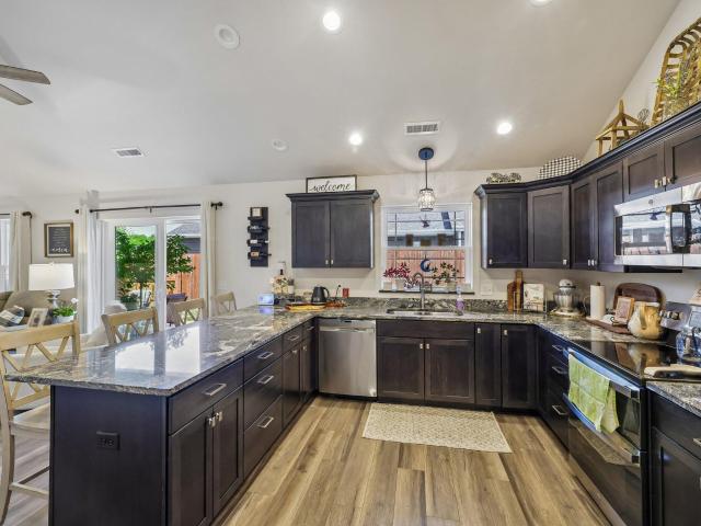 1720 Montclair Pl