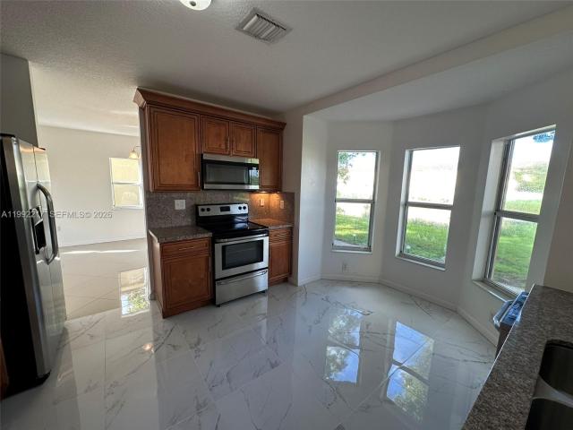 1720 NE 35th Ave, Homestead, FL 33033 | MLS #A11992