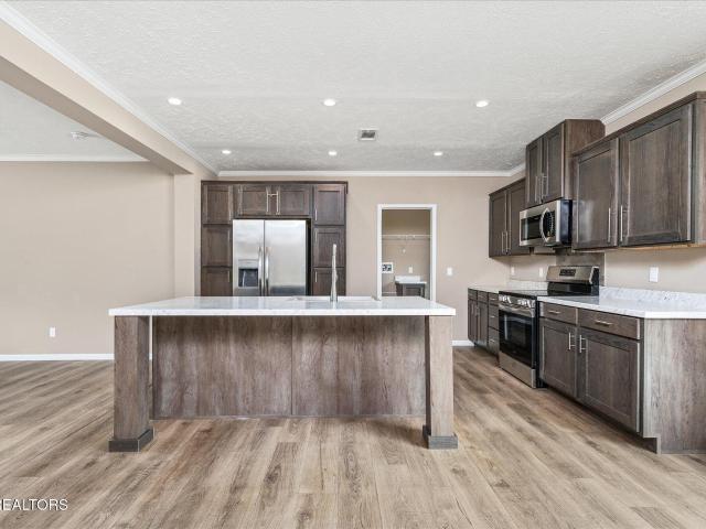 1720 Anna Maria Lane