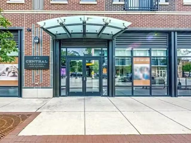 1720 Central Street, 412, Evanston, IL 60201