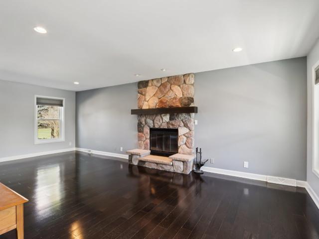 1720 Erin Ln