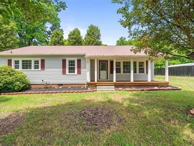 1720 Fisher Ferry St, Thomasville, NC 27360