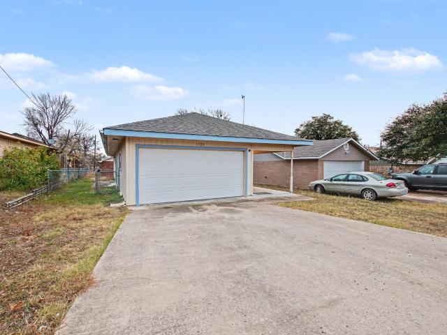 1720 Greenwood Ln