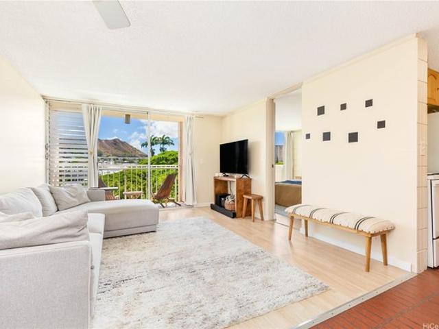 1720 Huna Unit B St Ph 9, Honolulu, HI 96817