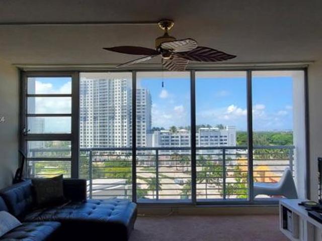 1720 Harrison St #10G, Hollywood, FL 33020
