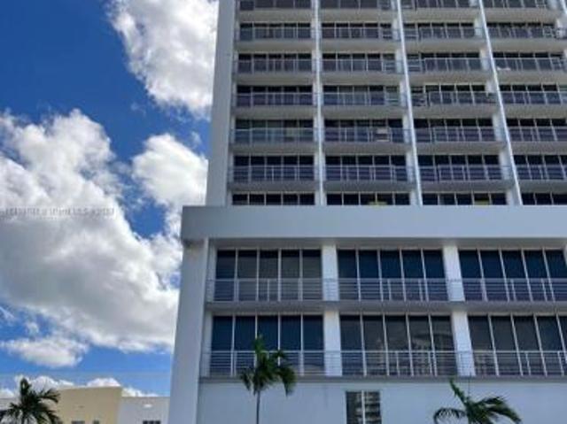 1720 Harrison St #10E, Hollywood, FL 33020