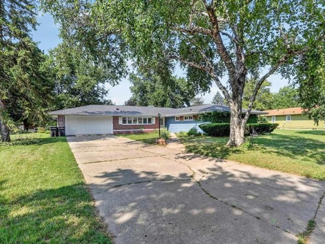 1720 Janie Ln, Beloit, WI 53511