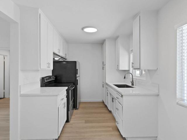 1720 Park Avenue 2 Bedroom Apartment for Rent at 1720 Park Ave, Long Beach, CA 90815 Traffic Circle