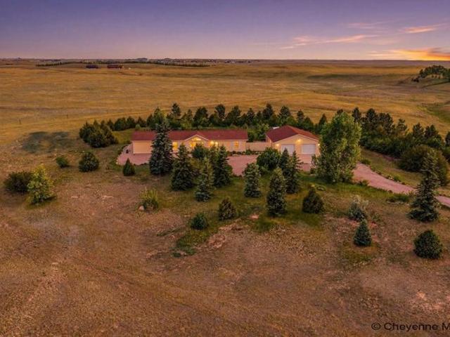 1720 Powderhouse Rd, Cheyenne, WY 82009