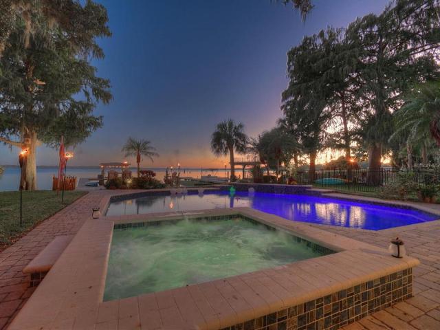 1720 Richard Ervin Pkwy, Tarpon Springs, FL 34688 | MLS #TB8438 | Compass