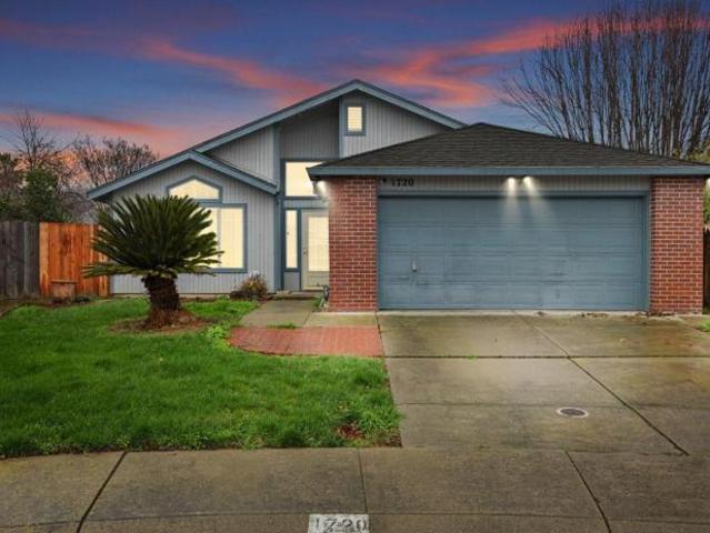 1720 Swenson Ct, Stockton, CA 95206