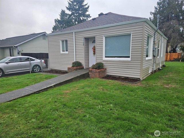 1720 Snyder Ave, Bremerton, WA 98312
