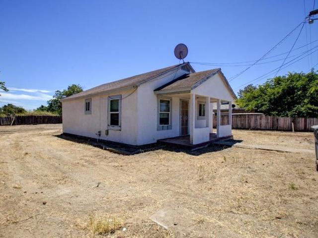 1720 Vernon Ave, Modesto, CA 95351