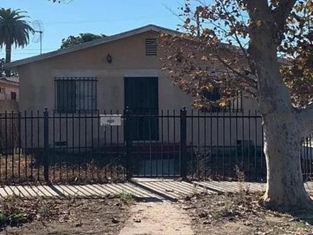 1720 W 60th Pl, Los Angeles, CA 90047