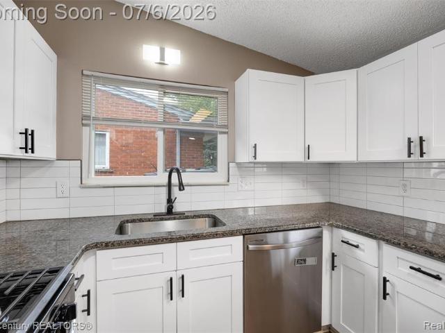1720 Westbrook Drive