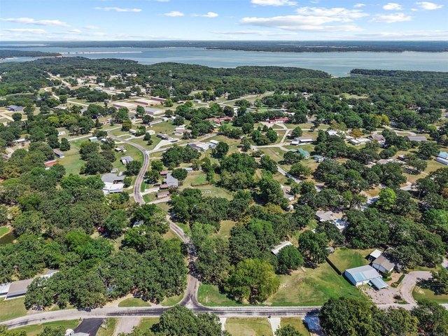 1720 Wildwood, Kingston, OK 73439