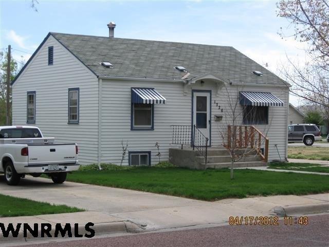 1720 12th St, Gering, NE 69341