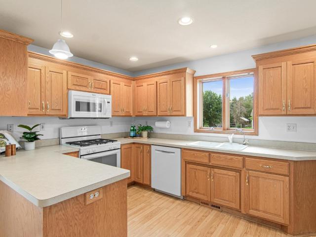 17213 Van Buren Street NE