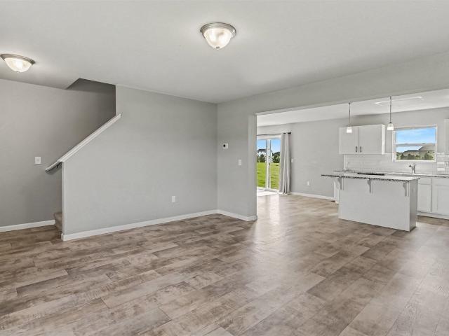 17211 Country Lane