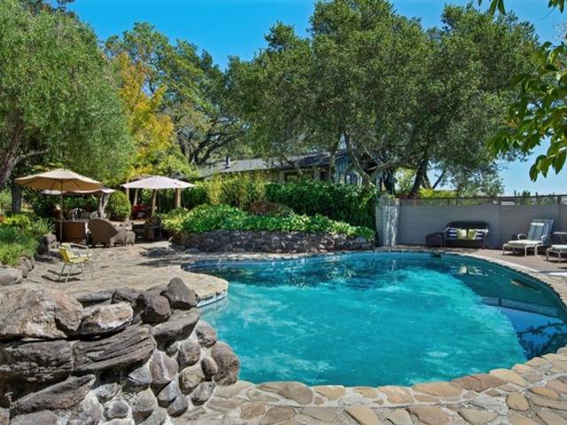17217 Hillcrest Ave, Sonoma, CA 95476