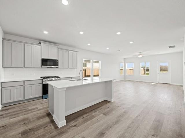 17214 White Peace Dr, Waller, TX 77484