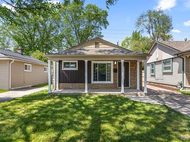 17215 Robert St, Melvindale, MI 48122