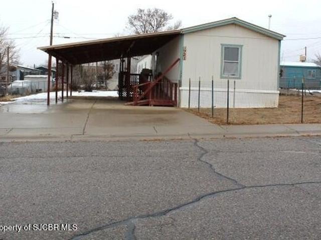 1721 Mountain View Cir, Bloomfield, NM 87413