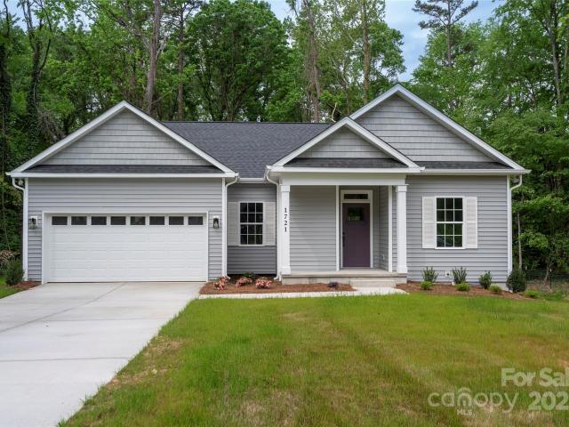 1721 Balfour Ln, Charlotte, NC 28216 | MLS #4241 | Compass