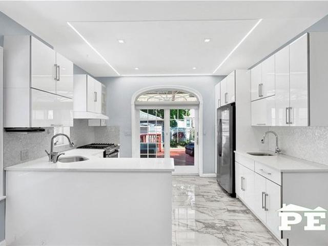 1721 E 31st St, Brooklyn, NY 11234