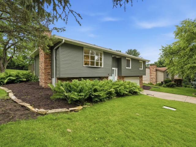 1721 E 42nd Court
