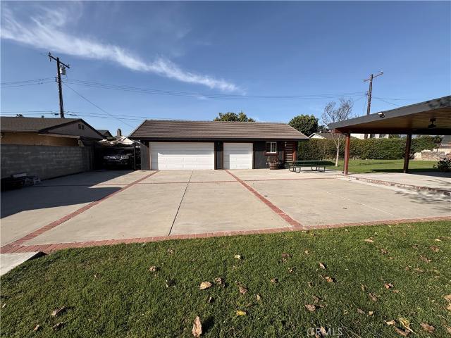 1721 E Ruddock