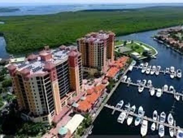 1721 El Dorado Pkwy W, Cape Coral, FL 33914
