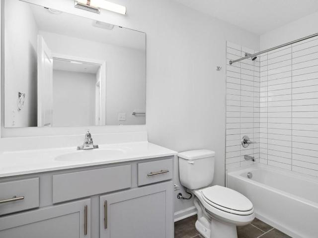 1721 Lagoon Avenue 5 Bedroom Apartment for Rent at 1721 Lagoon Ave, Minneapolis, MN 55408 Uptown