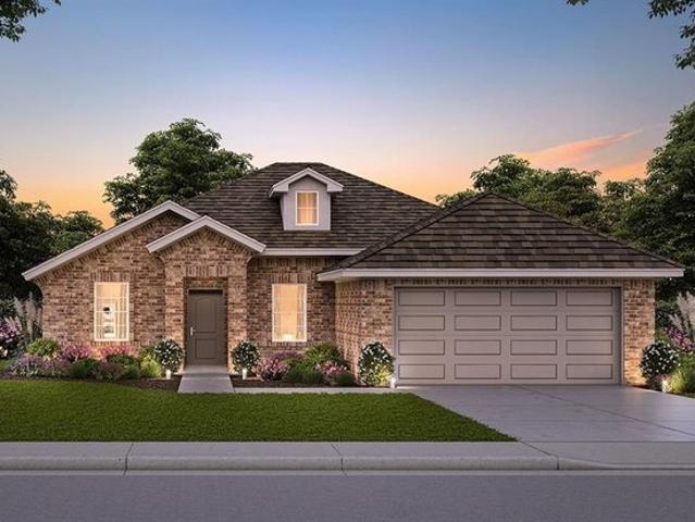 1721 Pin Cherry Ln, Moore, OK 73160