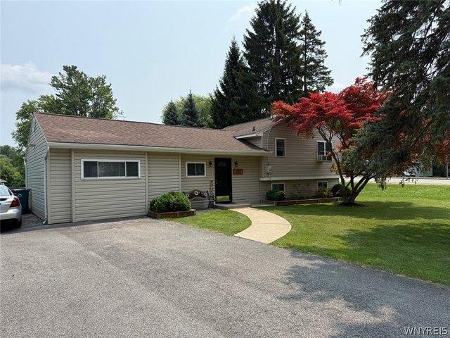 1721 Sweeney St, North Tonawanda, NY 14120