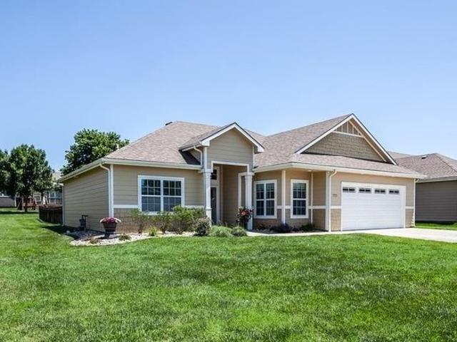 1721 S Willow St, Ottawa, KS 66067