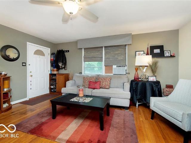 1721 Woodruff Place Cross Drive