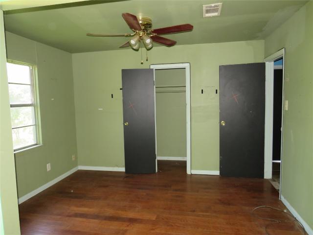 1721 Y U Jones Road