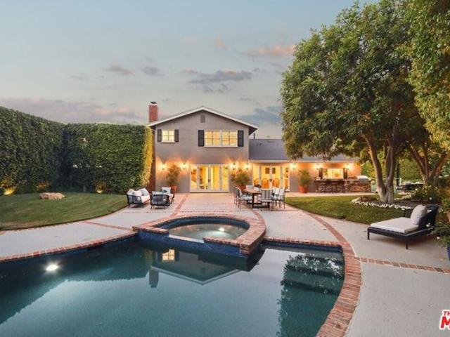 17228 Benner Pl, Encino, CA 91316