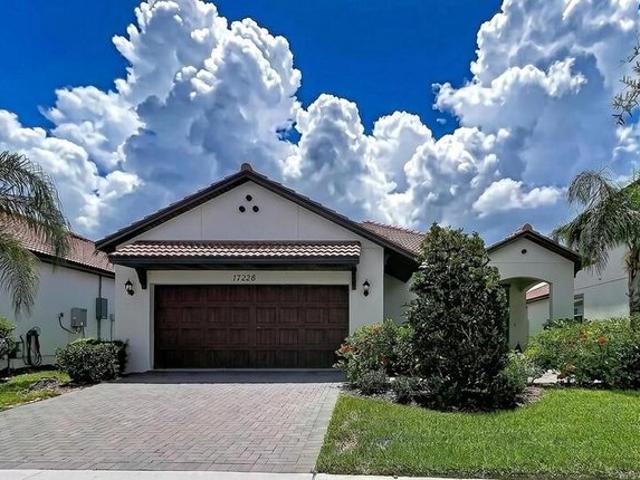 17228 Star Banks St, Wimauma, FL 33598