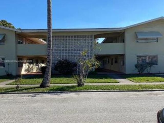 1722 Mayo St #207, Hollywood, FL 33020