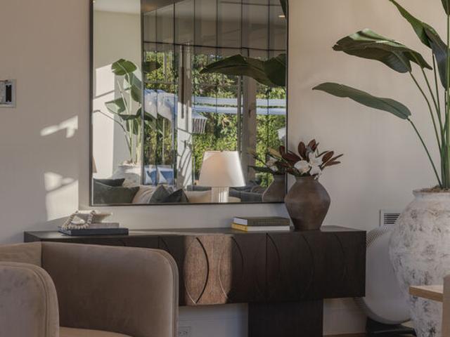 1722 N San Remo Dr, Pacific Palisades, CA 90272 | MLS #26827