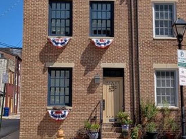 1722 Fleet St, Baltimore, MD 21231