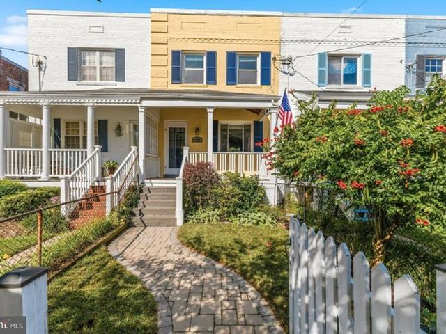 1722 Price St, Alexandria, VA 22301