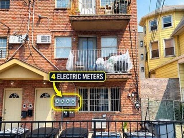 1722 st Ave, Jamaica, NY 11432