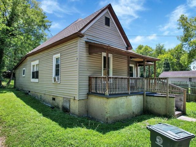 1722 Stanfiel St, Chattanooga, TN 37406