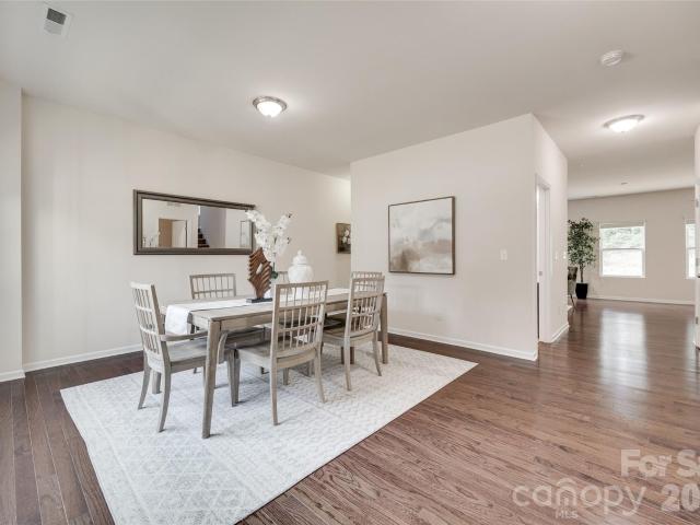1722 Still River Way