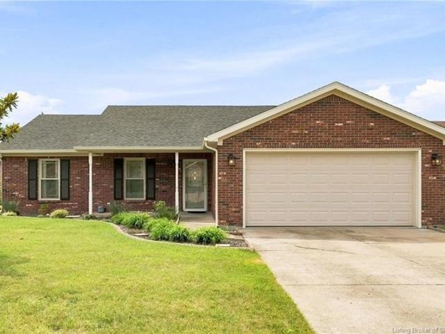 1722 Summerlin Pl, Jeffersonville, IN 47130
