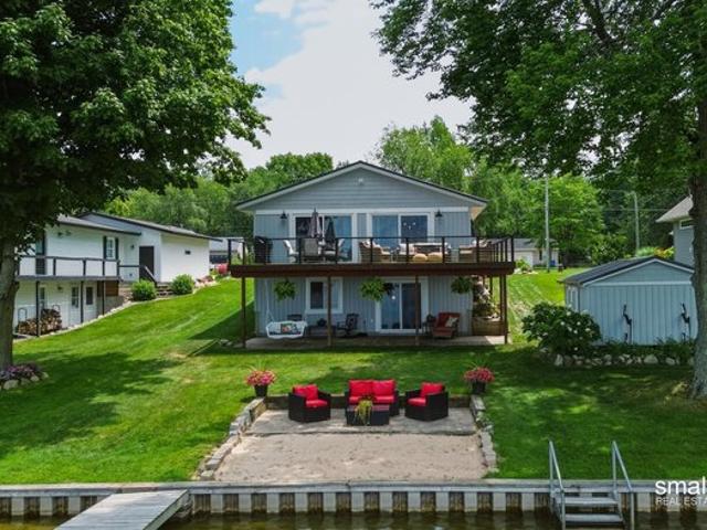 17230 Warrior Dr, Howard City, MI 49329
