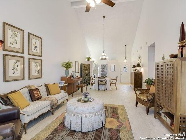 17230 Beacon Woods, San Antonio, TX 78248